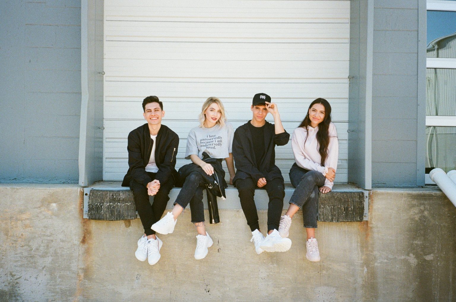 TYE OFFICIAL HOME - THE YOUNG ESCAPE